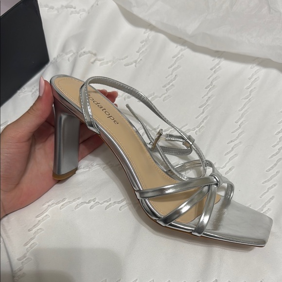 Modatope | Shoes | Aldo Silver Strappy Heels | Poshmark